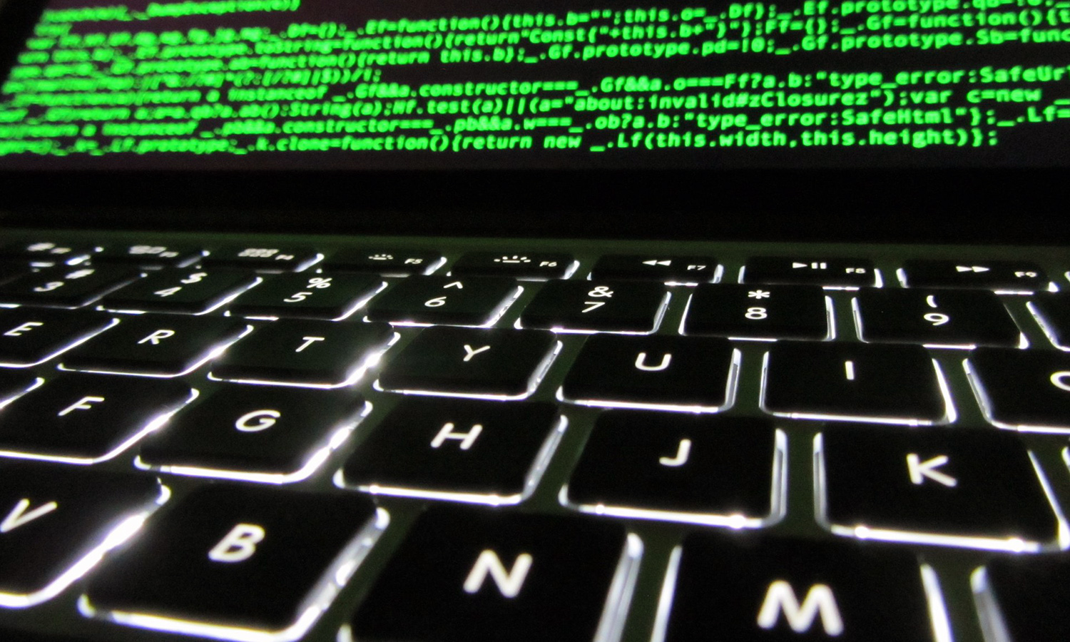 How active adversaries divide labor to more effectively target victims ...