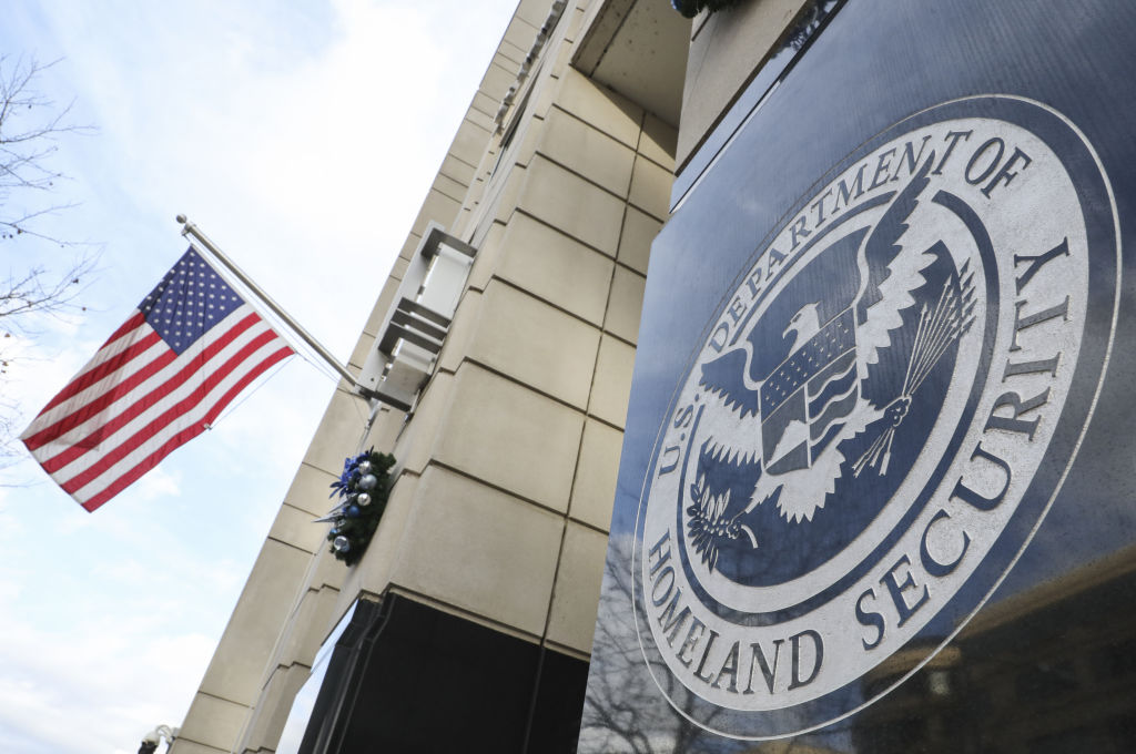 DHS mobile device security falls short of standards, inspector general ...