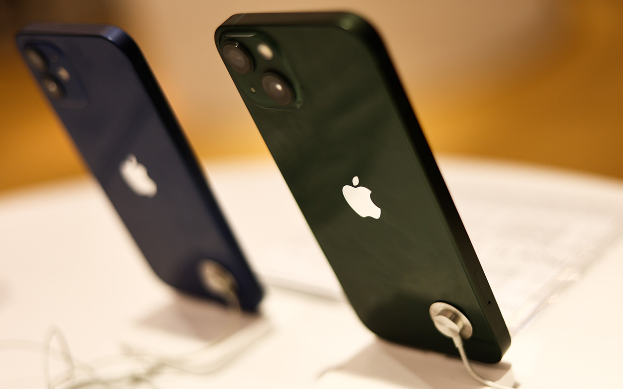 Apple pushes emergency patch to fix exploited zero-day in iOS and macOS ...